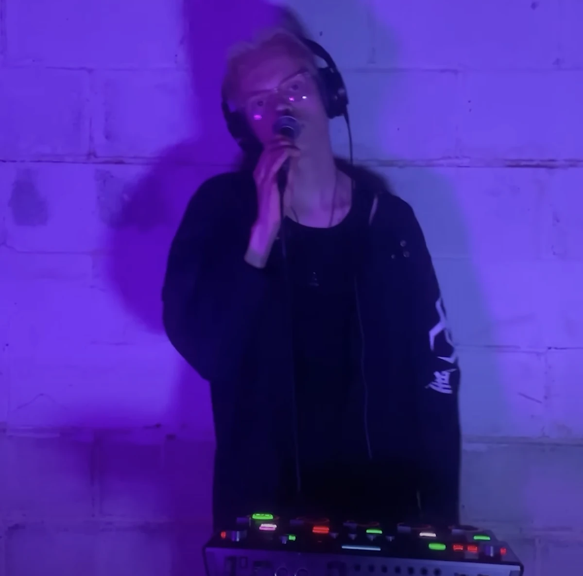 Unhinged | Beatbox Wiki | Fandom