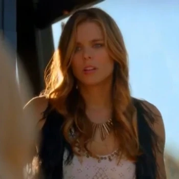 Kayla Bledsoe | Snazzyfluff Wiki | Fandom