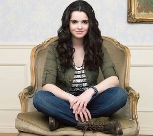 Eva Lambert | Beauxbatons Academy of Magic Wiki | Fandom