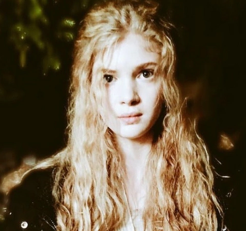 Juliet Sykes | Before I fall Wiki | Fandom