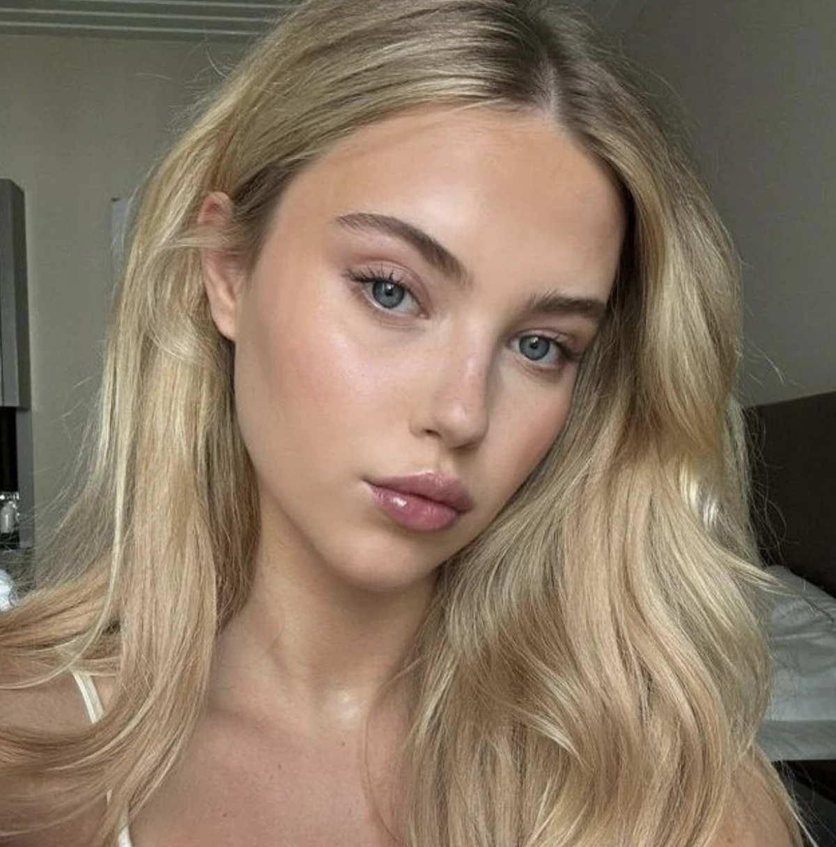 Adelaide Sinclair | Bella Matthews Verse Wiki | Fandom