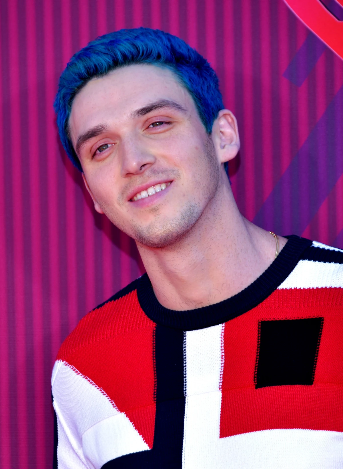 LAUV | Bella Poarch Wiki | Fandom