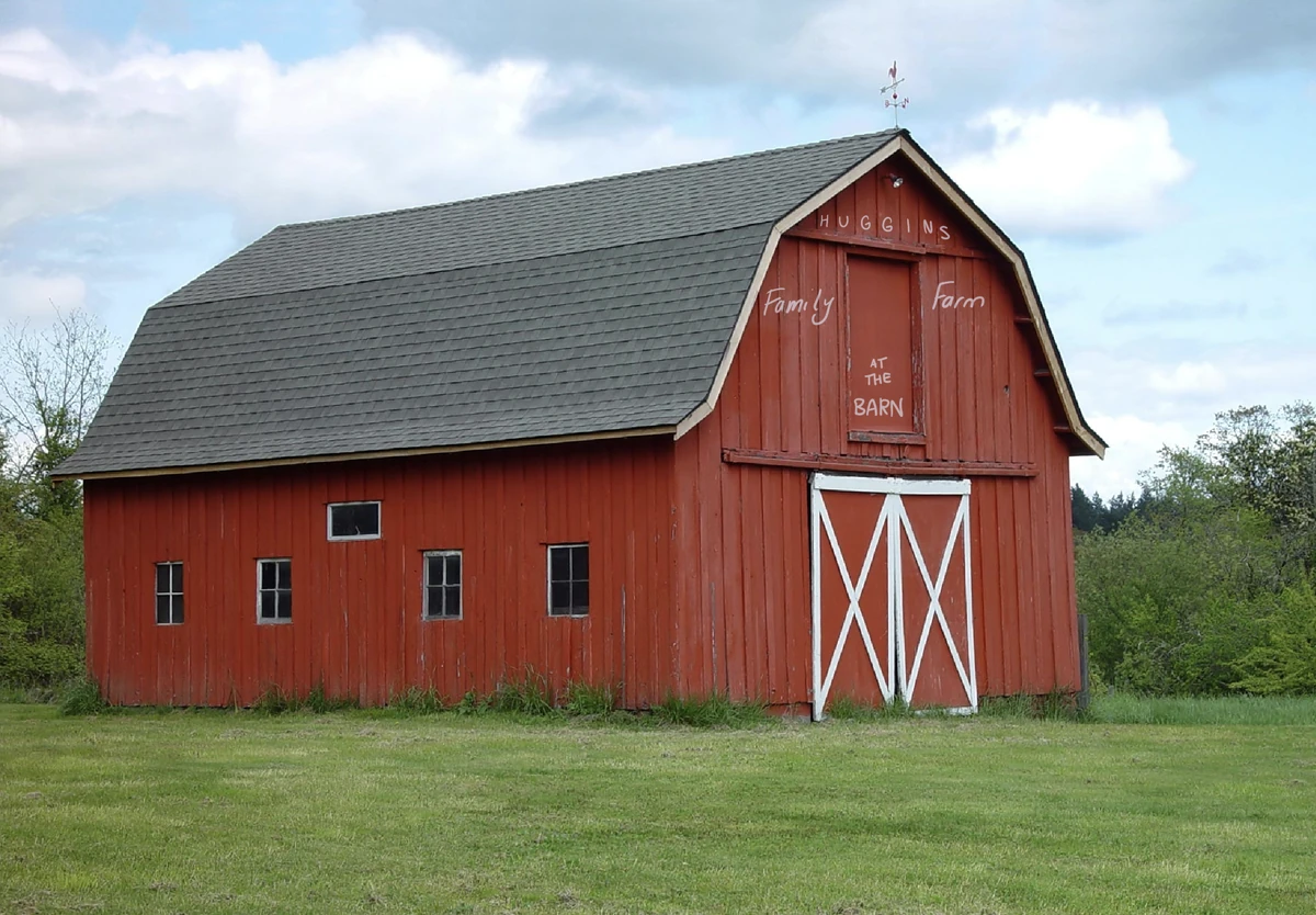 Huggins Family Farm at the Barn | Bella and the Bulldogs Fanon Wiki ...
