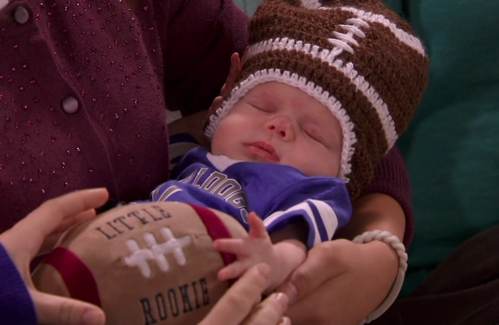 Theo Silverstein | Bella and the Bulldogs Wiki | Fandom