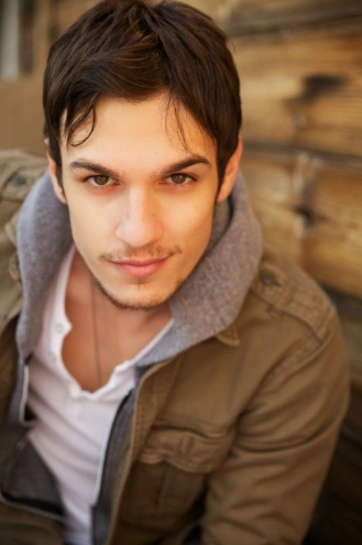 Axton Riley | BellaNessieCullen Wiki | Fandom