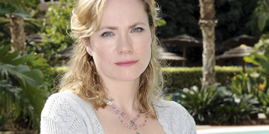 Kate Weedon | Benidorm Wiki | Fandom