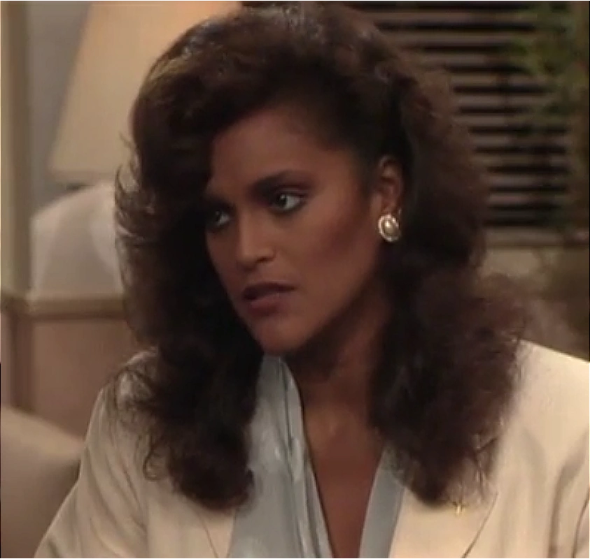 Liz Burnett | Benson Wiki | Fandom