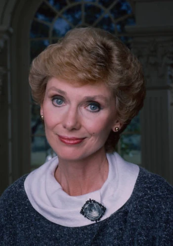 Gretchen Kraus | Benson Wiki | Fandom