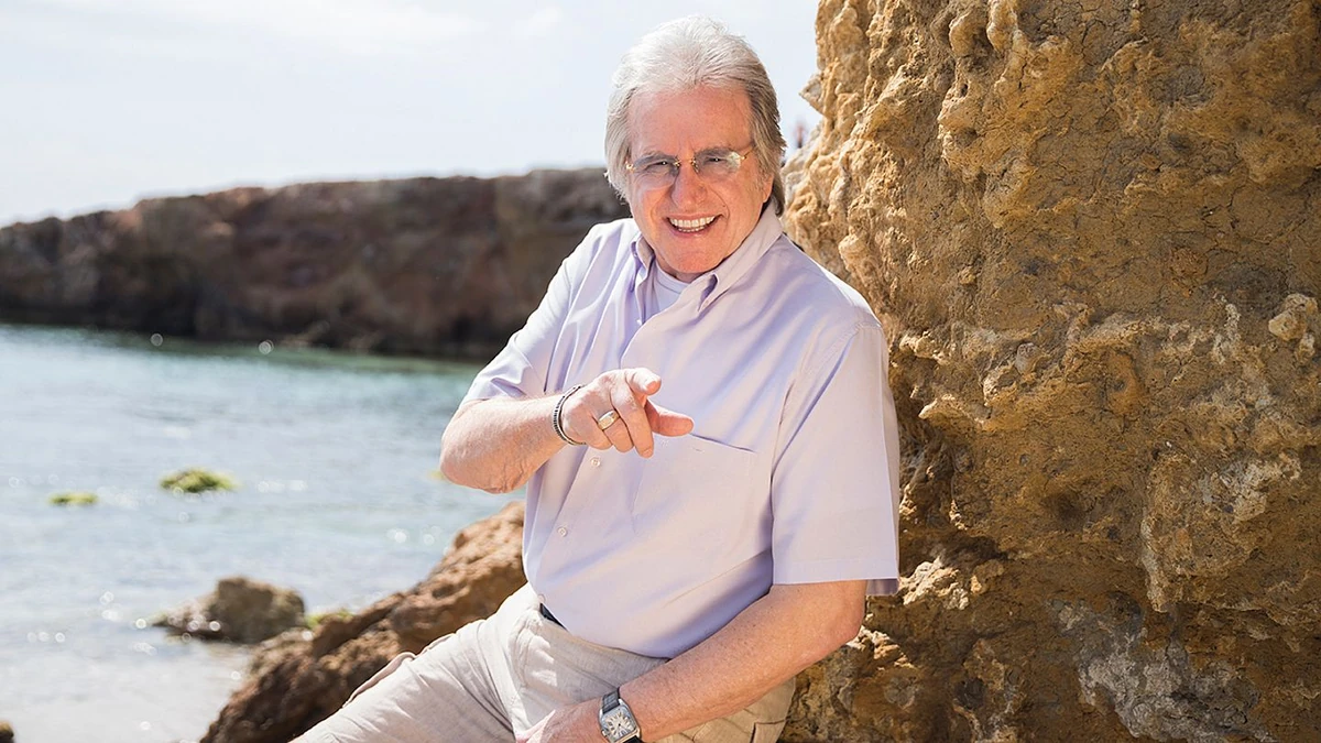 Lee Towers | Beste Zangers Wiki | Fandom