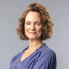 Catherine McClements | Beyond Paradise Wiki | Fandom