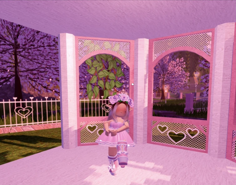 Discuss Everything About Royale High Wiki | Fandom