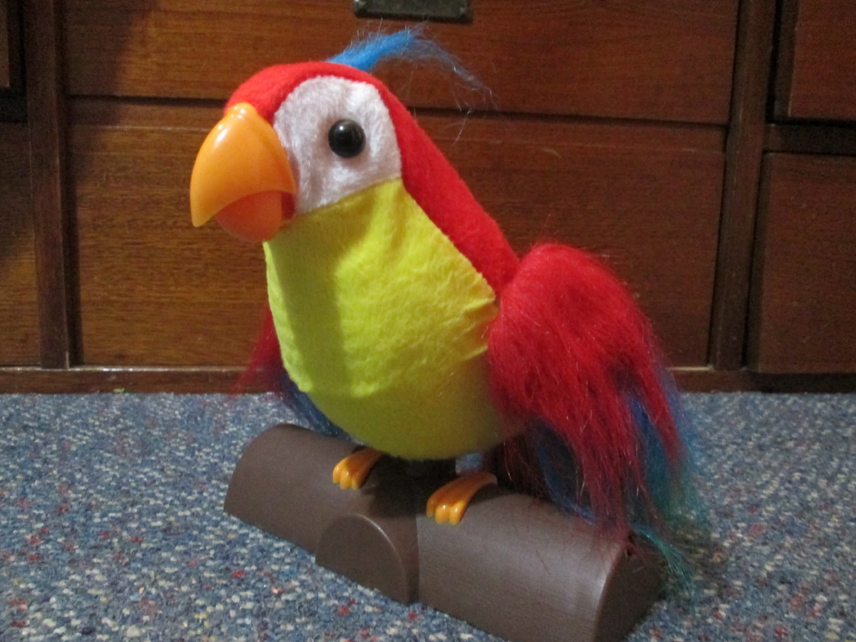 Pete the repeat parrot | Big mouth Billy Bass Wiki | Fandom