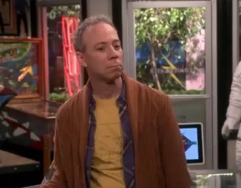 Stuart Bloom | The Big Bang Theory Wiki | Fandom