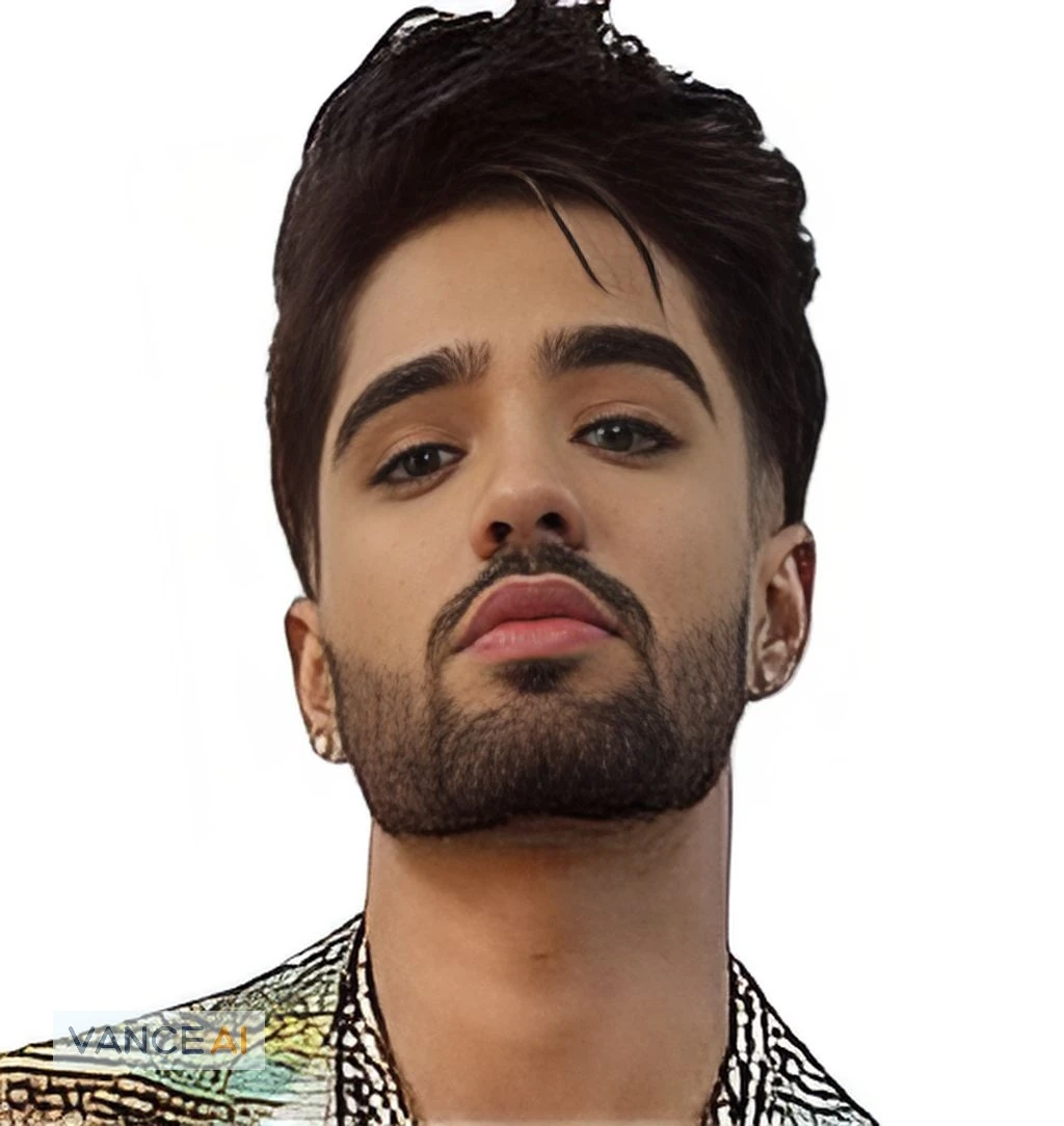 Zeeshan Khan | Big Brother UK Wiki | Fandom