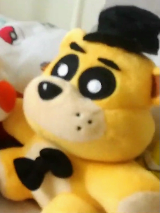 Gold Guy (Main Timeline) | BigChill10 Wiki | Fandom