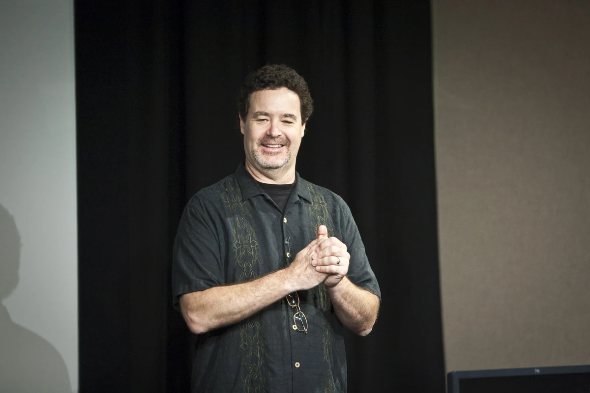 Perry Robertson | Big Idea Wiki | Fandom