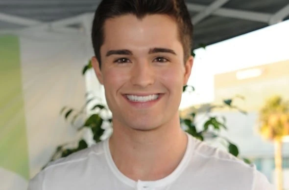 Adam Davenport | Bionics Wiki | Fandom