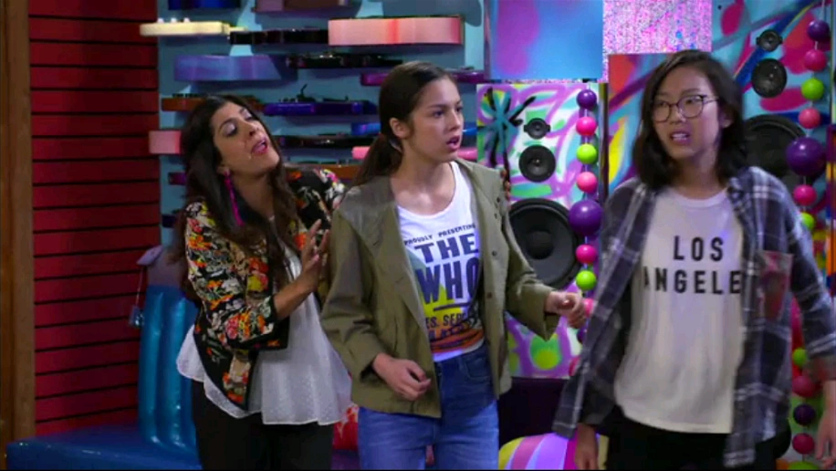 Clash of the Superfans/Gallery | Bizaardvark Wiki | Fandom