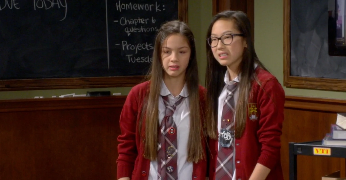 Bizaardvark Wiki:Layout guide/Gallery pages | Bizaardvark Wiki | Fandom