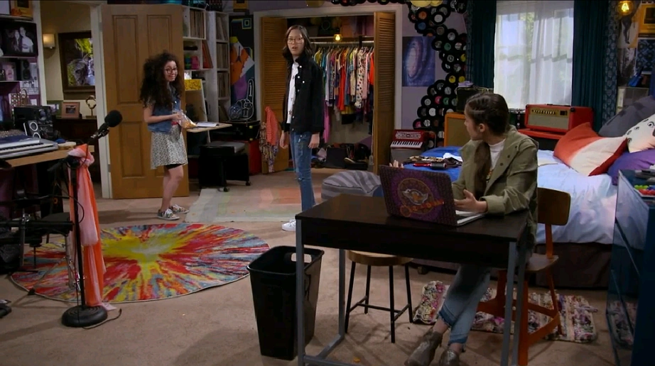 Yes and No | Bizaardvark Wiki | Fandom