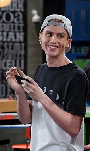 Teddy | Bizaardvark Wiki | Fandom