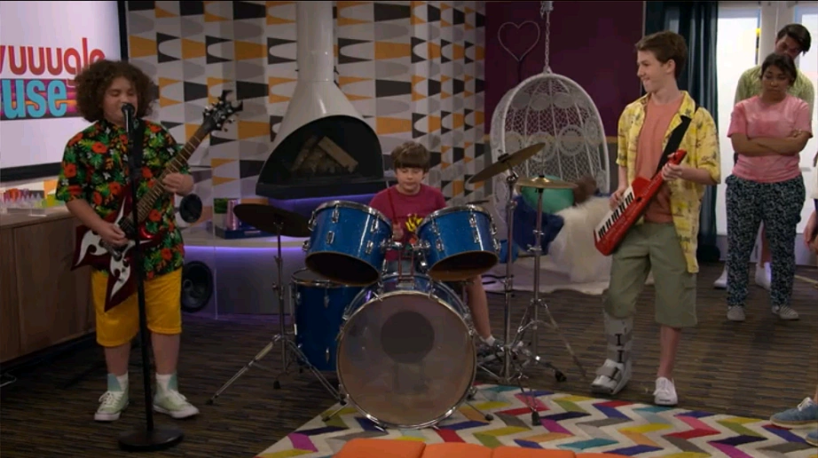 House Band/Gallery | Bizaardvark Wiki | Fandom