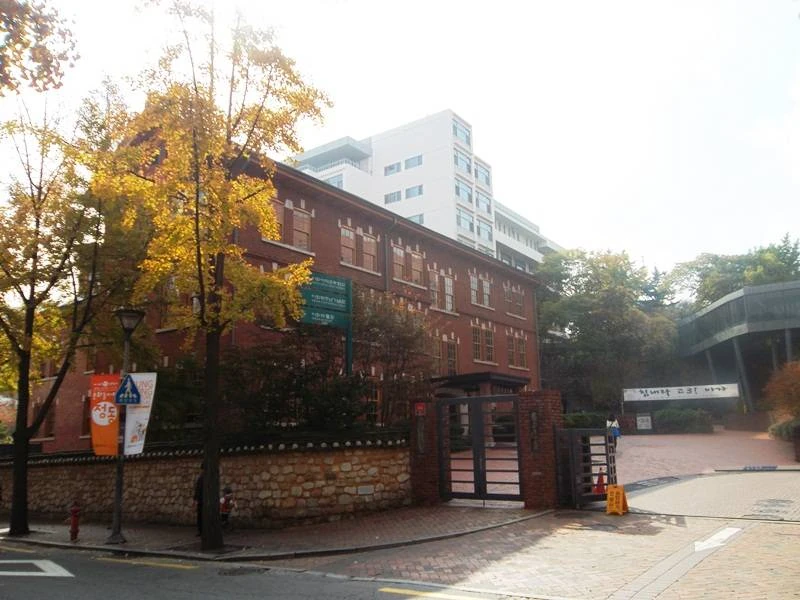 Ehwa girls foreign language high school | Blacklight:persona non grata ...