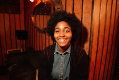 Valorie Curry Veronica Mars