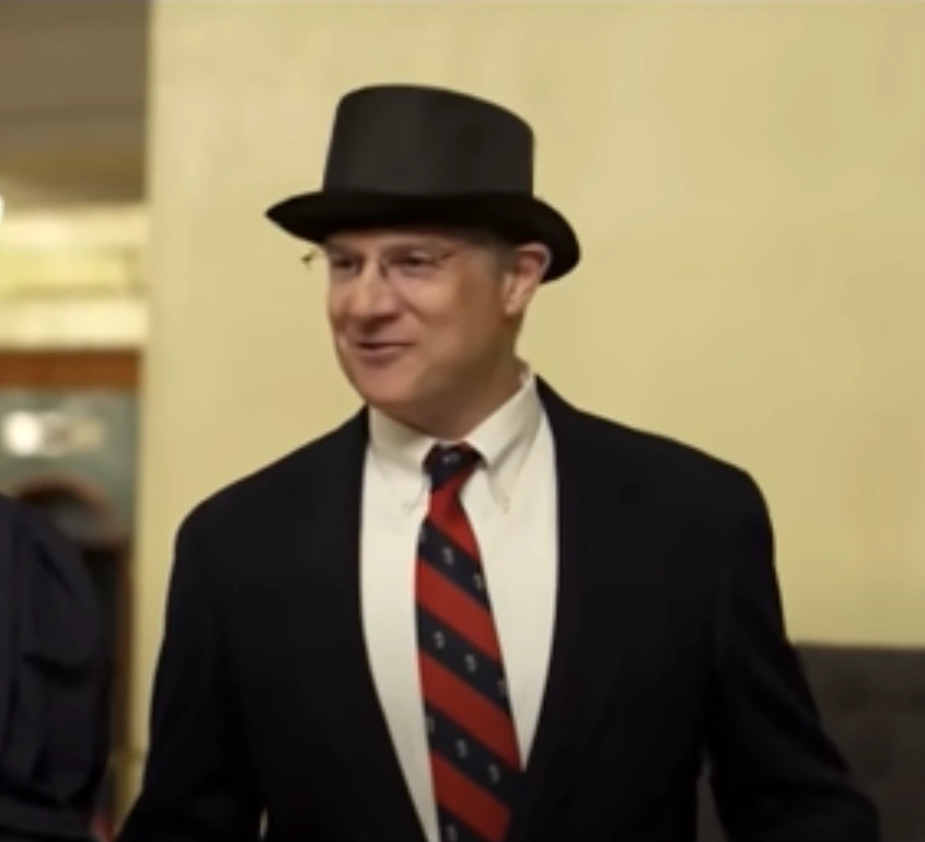 Mr. Lawrence | Blood Queens Wiki | Fandom