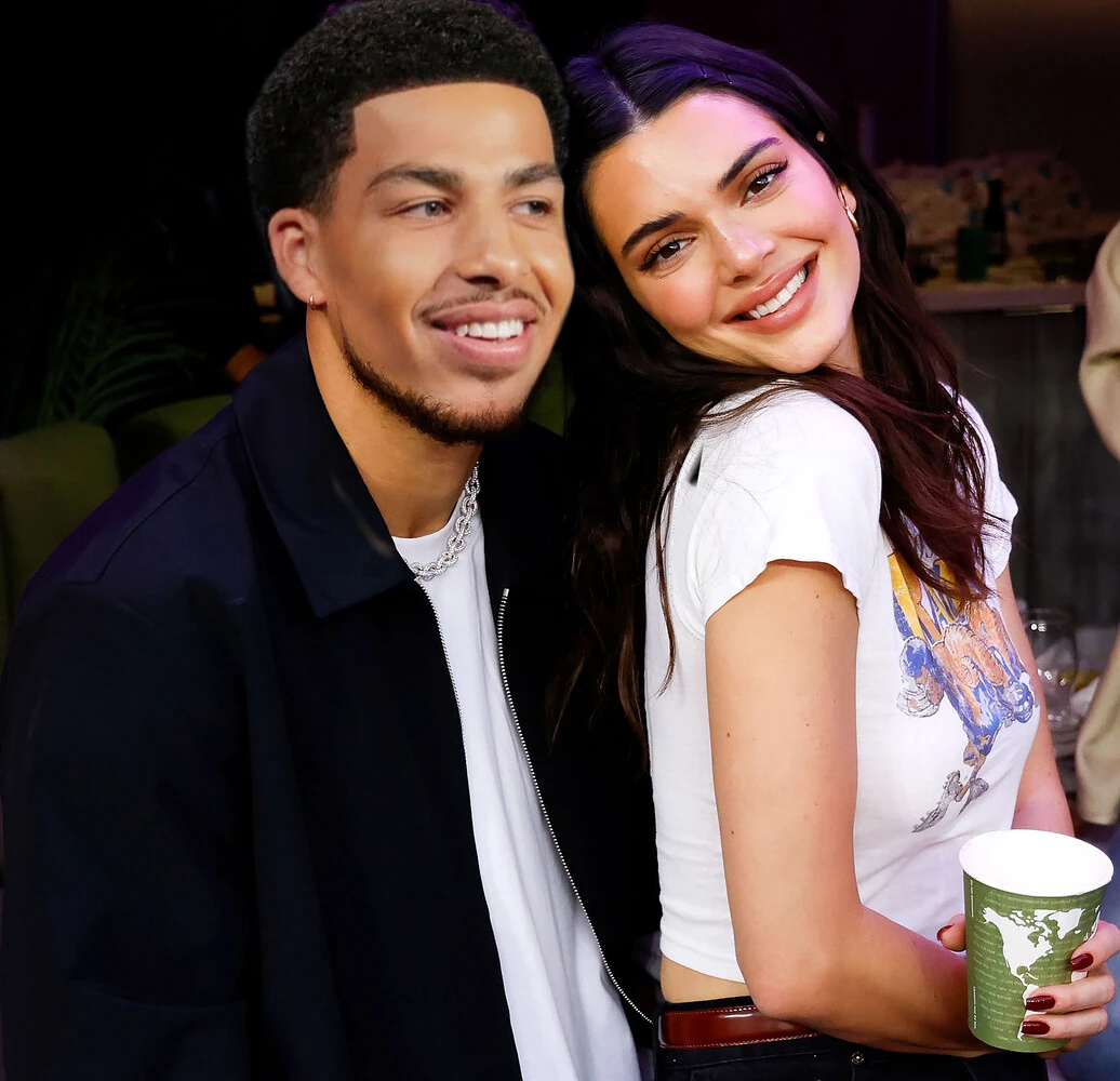 Justin and Veronica | Blue Royalty Wiki | Fandom