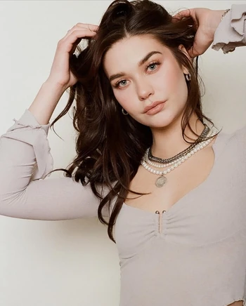 Sienna Esposito | Blue Royalty Wiki | Fandom