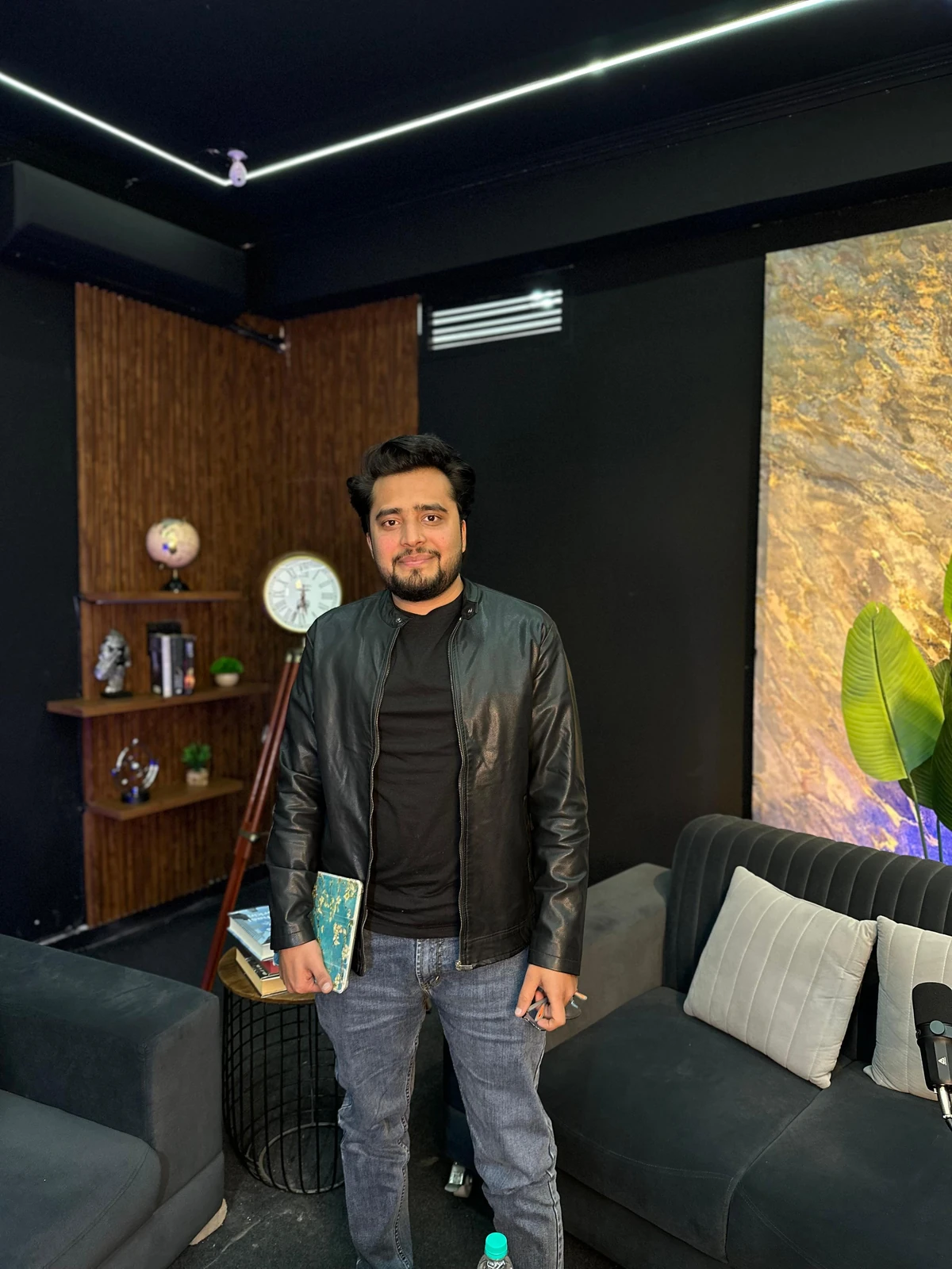 Paras Agarwal | Bollywood Wiki | Fandom