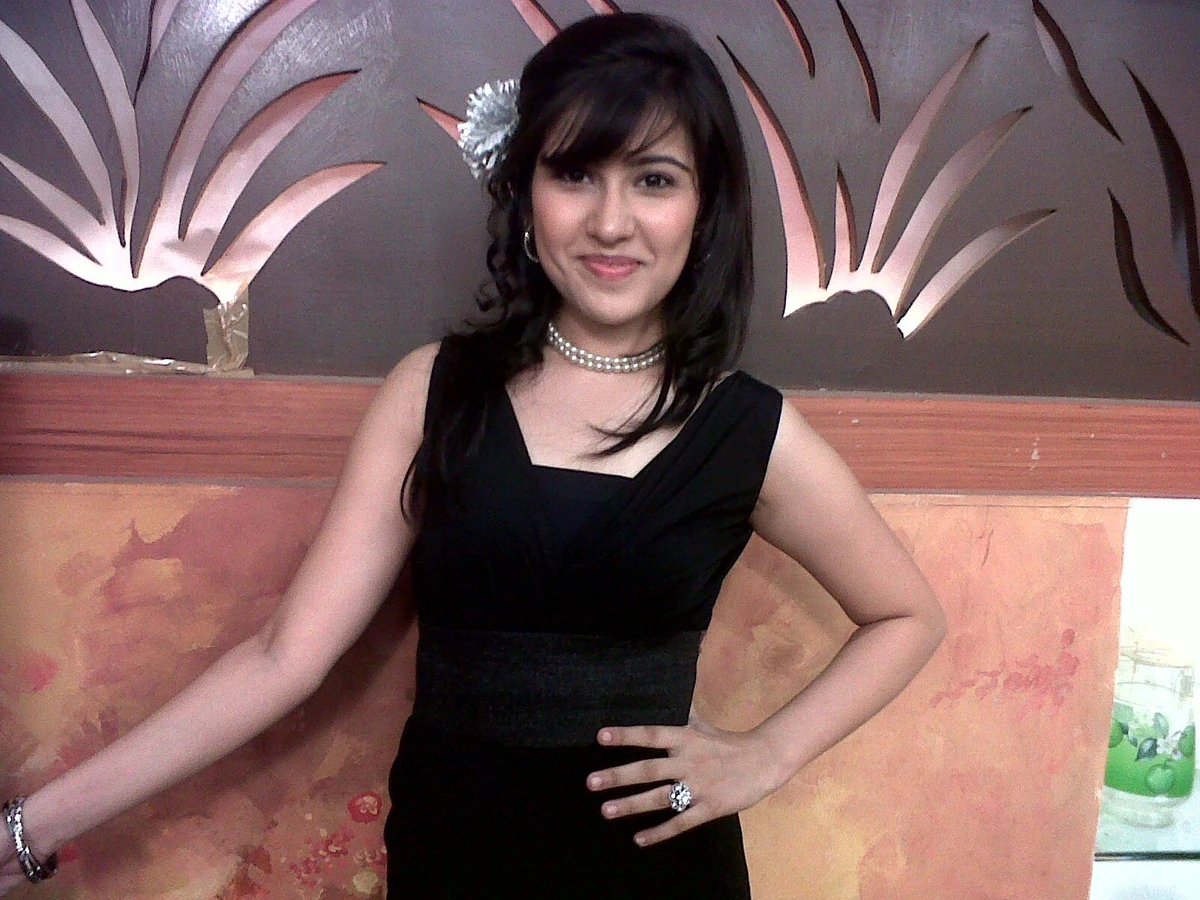 Sheena Bajaj | Best Of Luck Nikki Wiki | Fandom