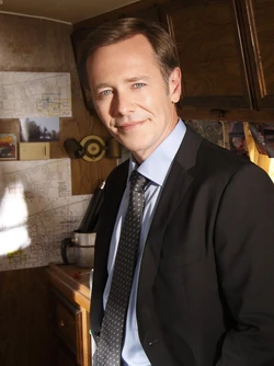 Peter Outerbridge | Bomb Girls Wiki | Fandom