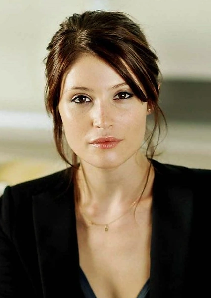 Gemma Arterton | Bond Wiki | Fandom