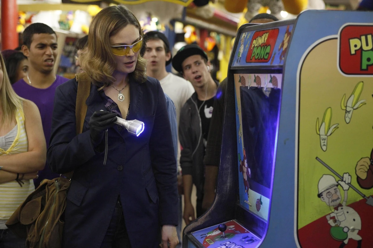 The Gamer in the Grease | Bones Wiki | Fandom