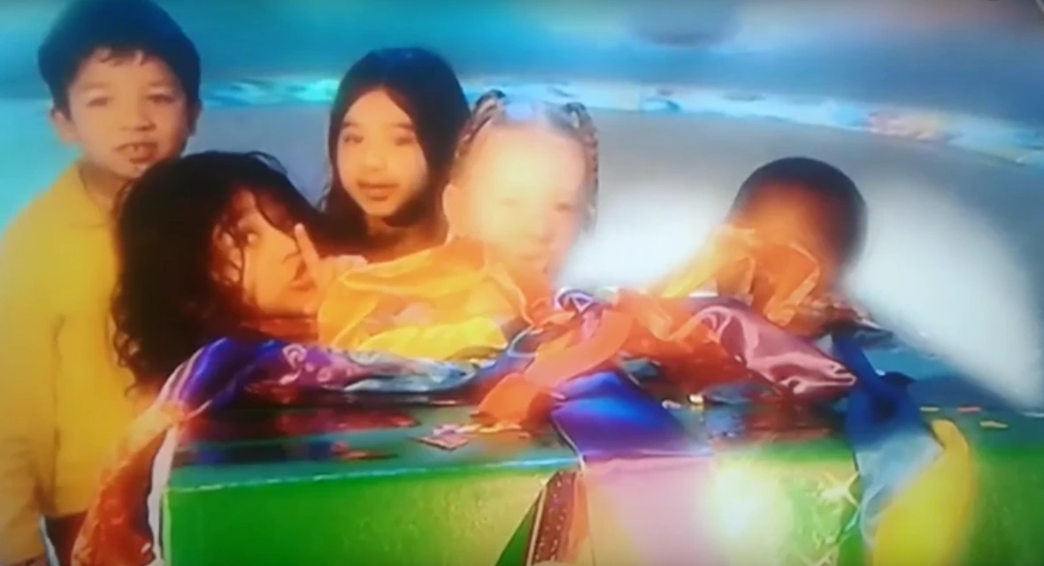 Present Giving | Boohbah Wiki | Fandom