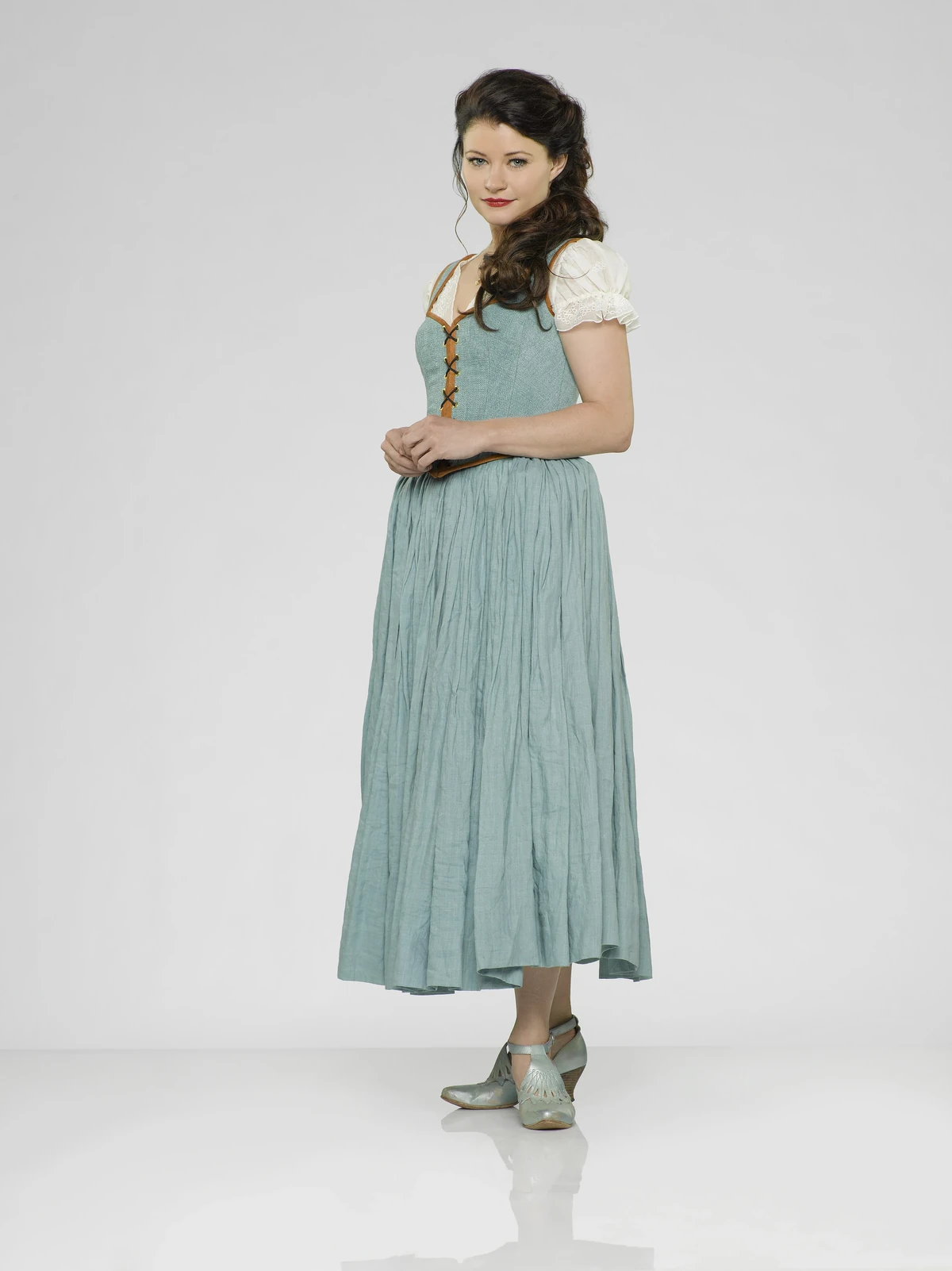 Belle (Once Upon a Time) | Book of Heroes and Villains Wiki | Fandom