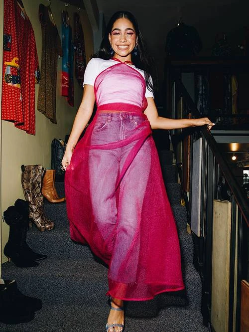 Elana Caceres | Boys World Wiki | Fandom