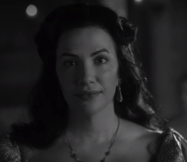 Viola Lloyd | Branson Universe Wiki | Fandom