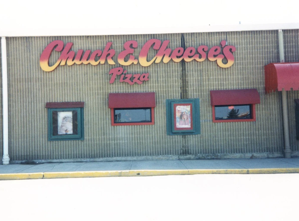 Chuck E. Cheese's Pizza Time Theatre Danvers, MA (139 Endicott St ...