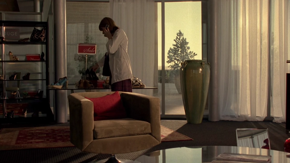 Shoe Store | Breaking Bad Wiki | Fandom