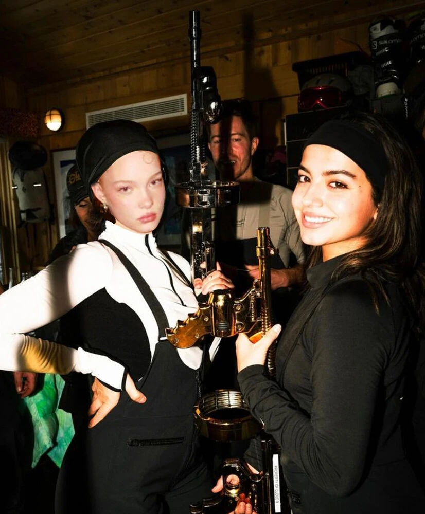 Belle and Lydia | Bridgerton Rp Wiki | Fandom