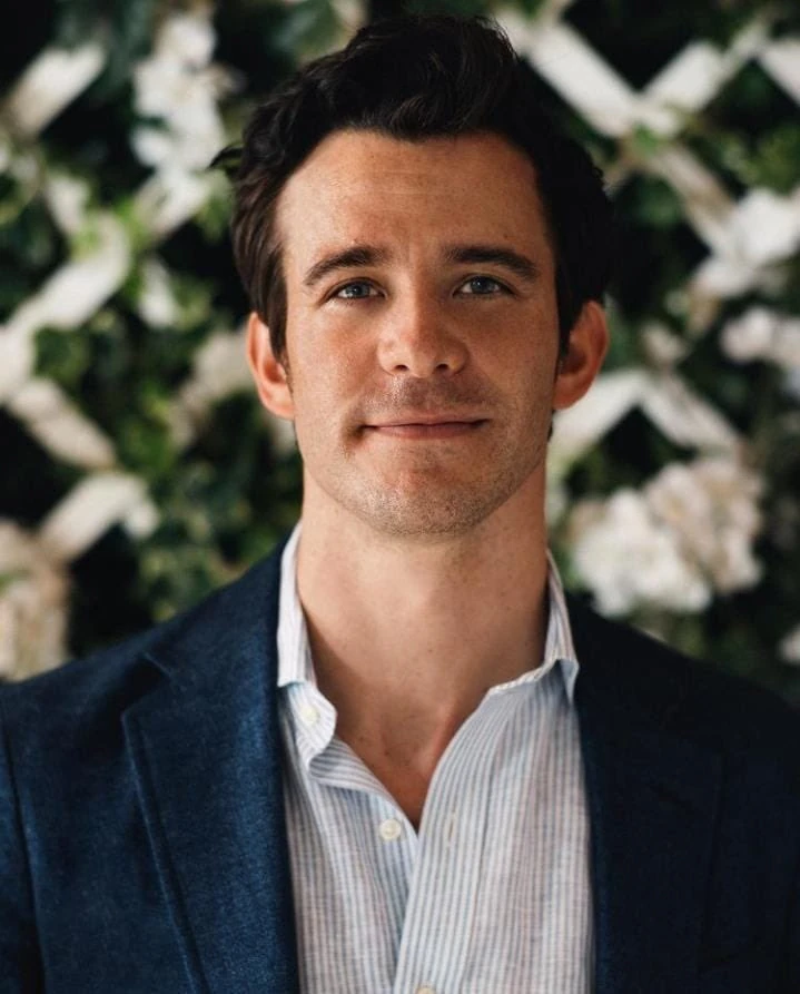 Luke Thompson | Bridgertonowie Wiki | Fandom