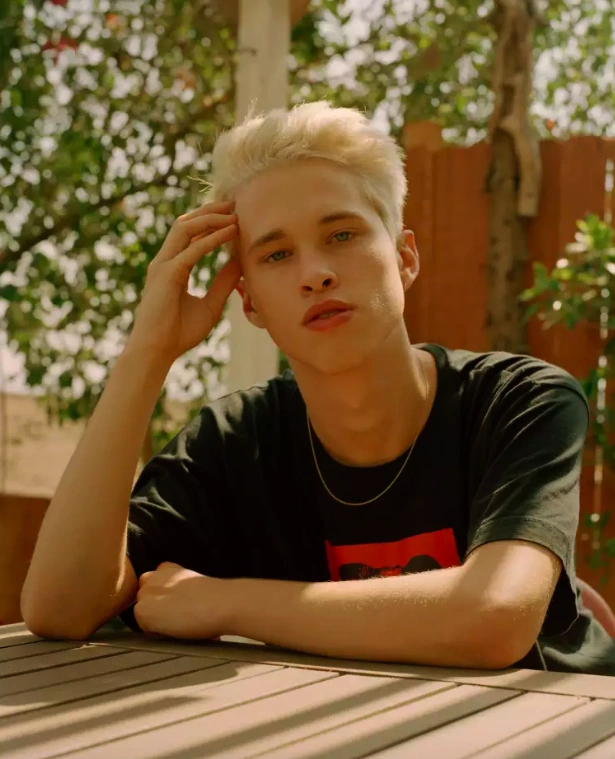 Ryan Beatty | BROCKHAMPTON Wiki | Fandom