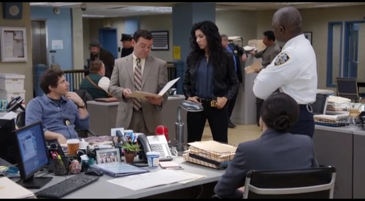 Amy Santiago/Desk | Brooklyn Nine-Nine Wiki | Fandom