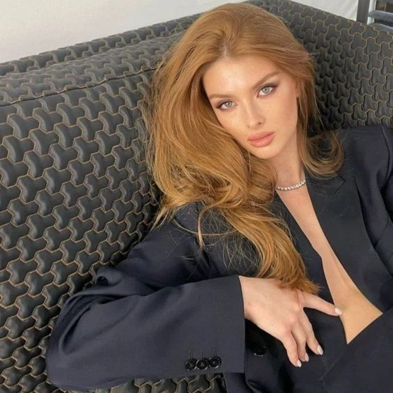 Riona Griffin | Brutal Birthright & Kingmakers Wiki | Fandom