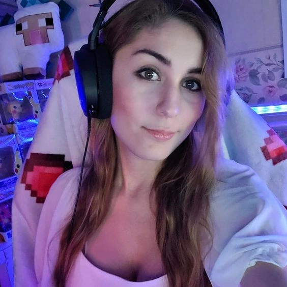 Puffy | Bryce's Big Brother Sims Wiki | Fandom