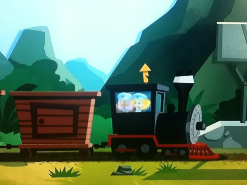Bubble Guppies Triple Track Train Race