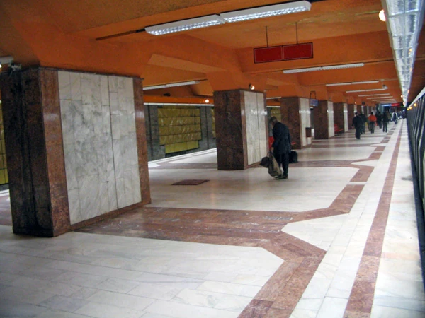 Staţia de metrou Tineretului | Bucureşti Wiki | Fandom